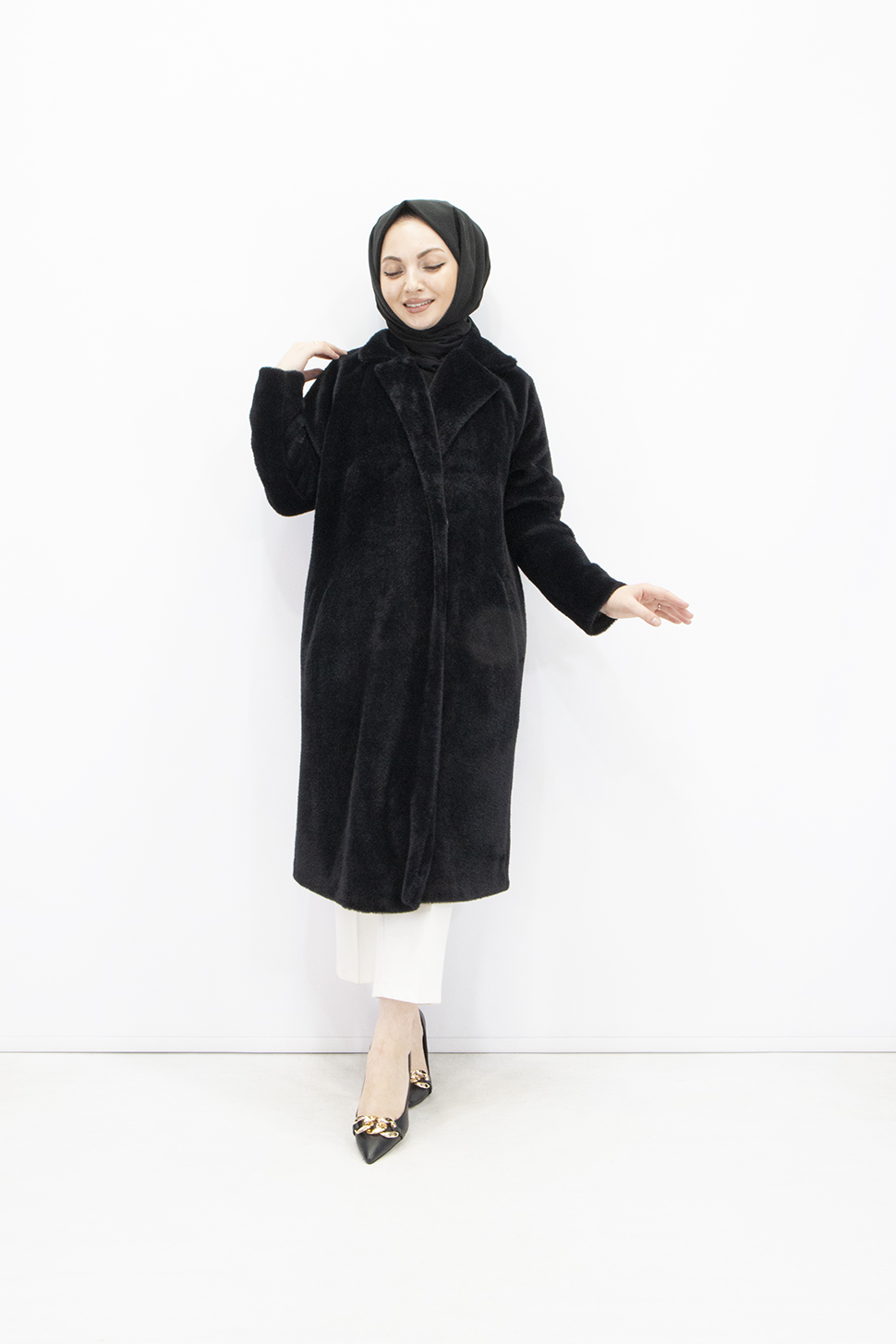 Feray Kaya 24726 Kürk Kaban